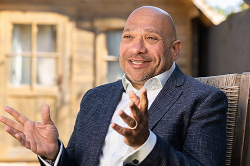Meet Victor | Independent Financial Advisor | VS Associates